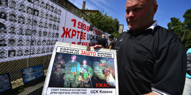 Породице Удружења киднапованих и убијених на КиМ обележиле 17 година од ...