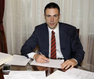 ШЕФ БИА био представник навијача Партизана, довео га генерални секратар ...